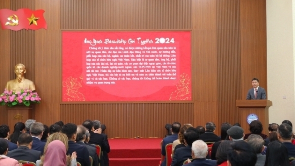 Около 100 иностранных гостей приняли участие в новогодней встрече ВСОД